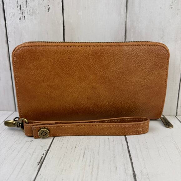 thirty-one | Bags | Thirtyone All Caramel Distressed Pebble About The ...